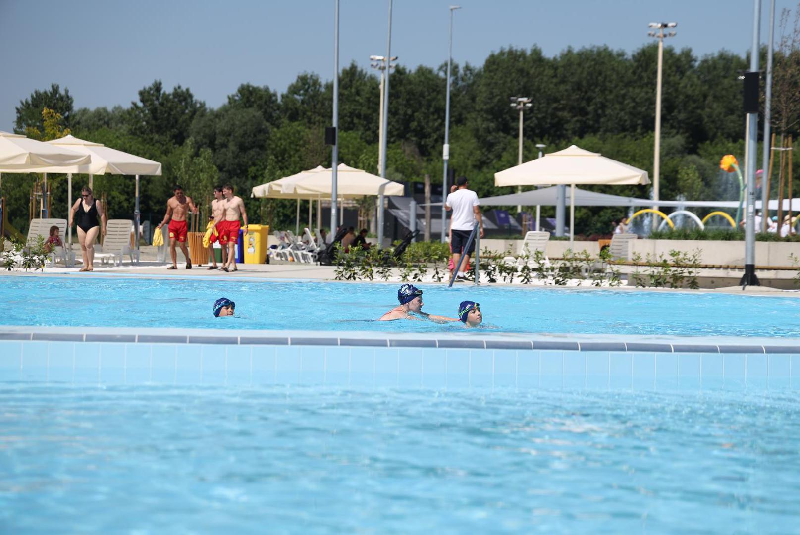 Galerija: FOTO Otvoreno je poznato slavonsko kupalište: Pogledajte kako ...